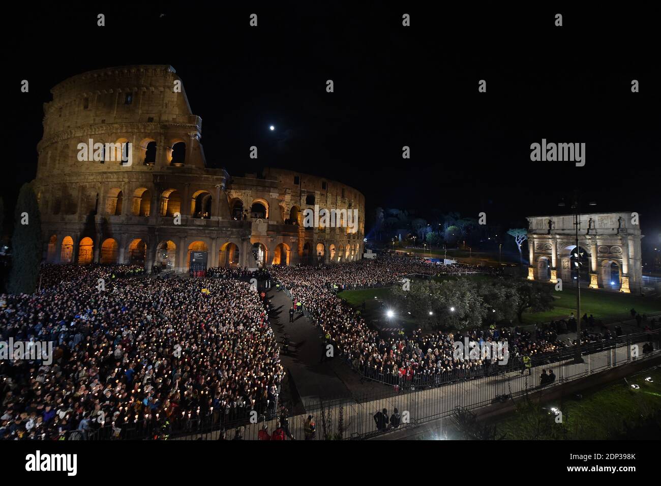 Pope Francis leads the Way of the Cross (Via Crucis) on Good Friday in ...