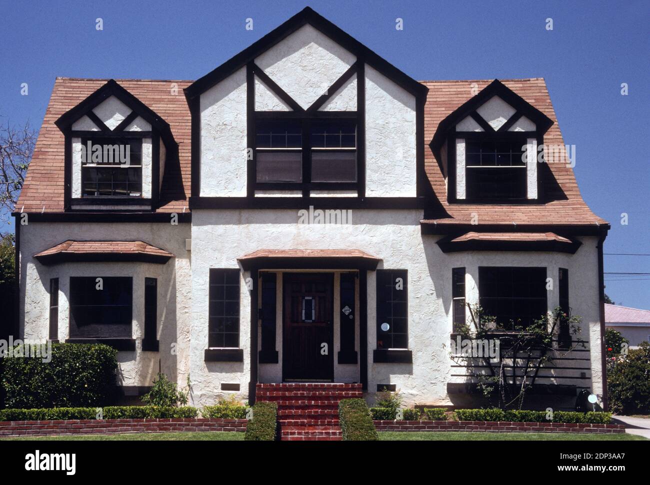 Vintage house california hi-res stock photography and images - Alamy