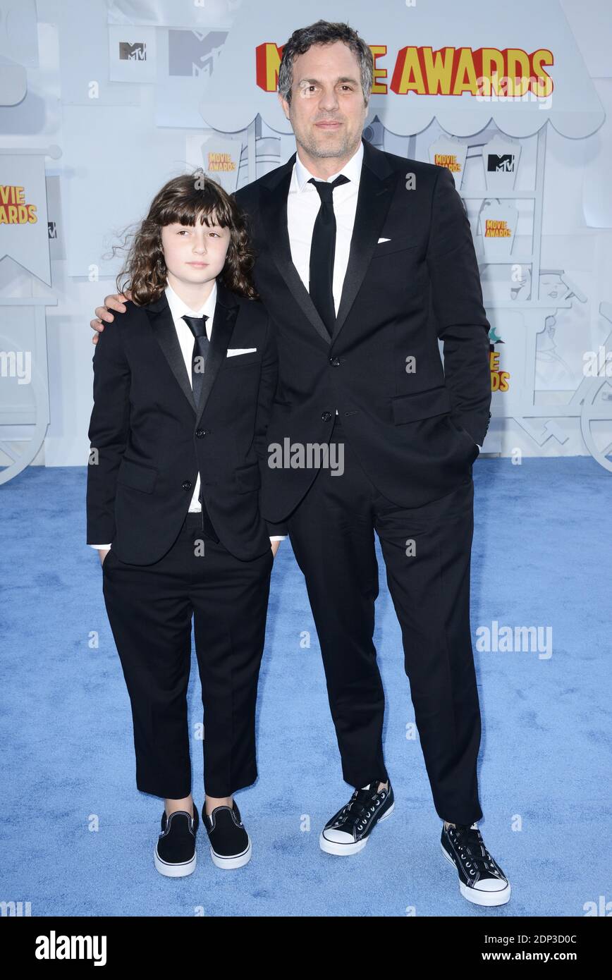 Mark Ruffalo and daughter Keen Ruffalo attend the 2015 MTV Movie Awards ...