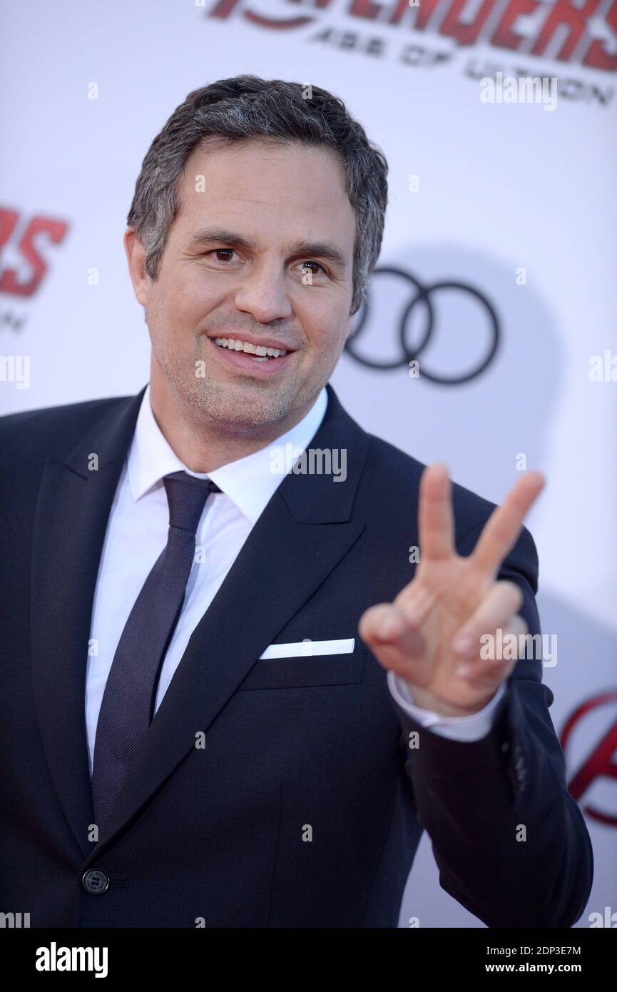 Mark Ruffalo attends the premiere of Marvel's 'Avengers: Age Of Ultron ...