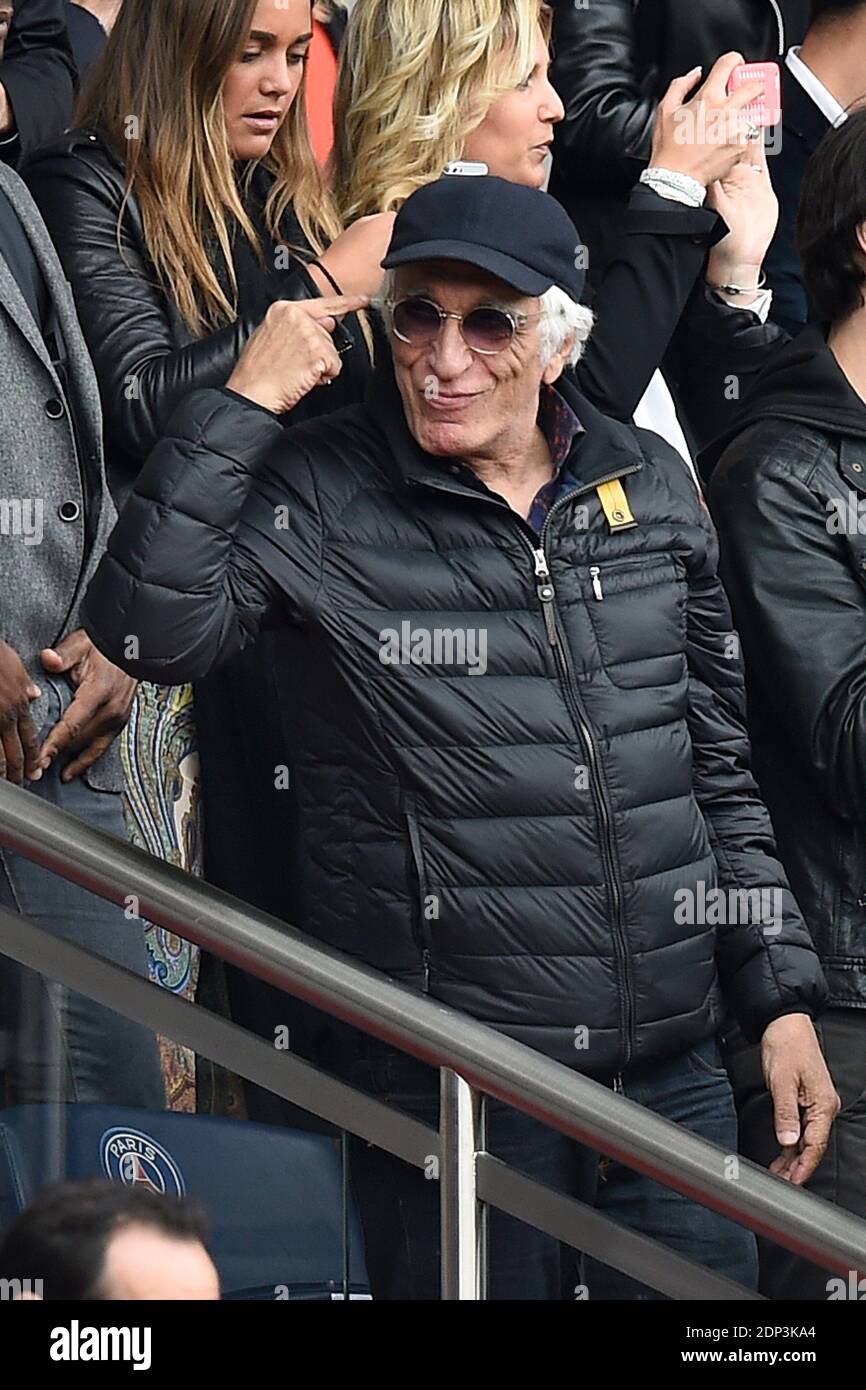 Gerard Darmon attending the French First League soccer match, Paris ...