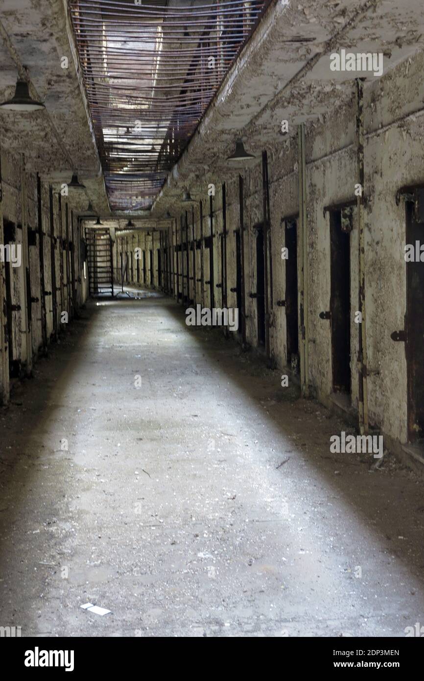 Separate prison system hi-res stock photography and images - Alamy