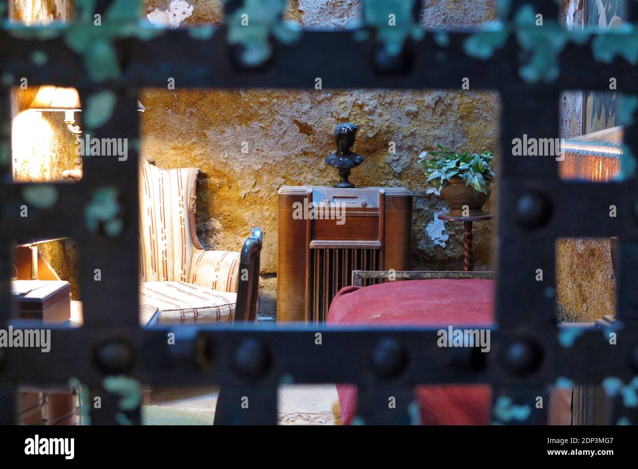 Separate prison system hi-res stock photography and images - Alamy