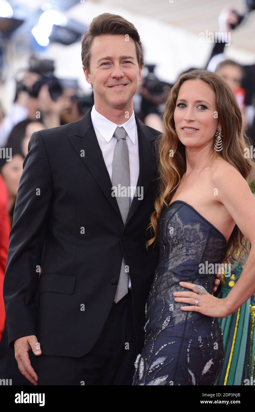 Edward norton shauna robertson china hi-res stock photography and ...