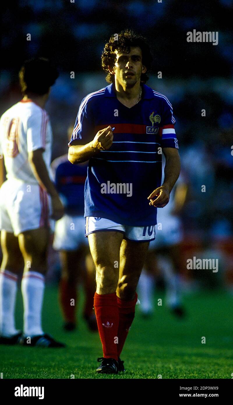Uefa euro 1984 hi-res stock photography and images - Alamy