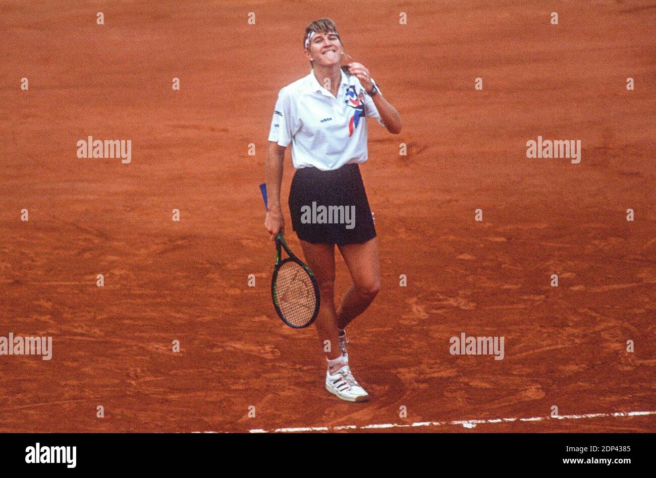Steffi graf roland garros 1993 hi-res stock photography and images - Alamy
