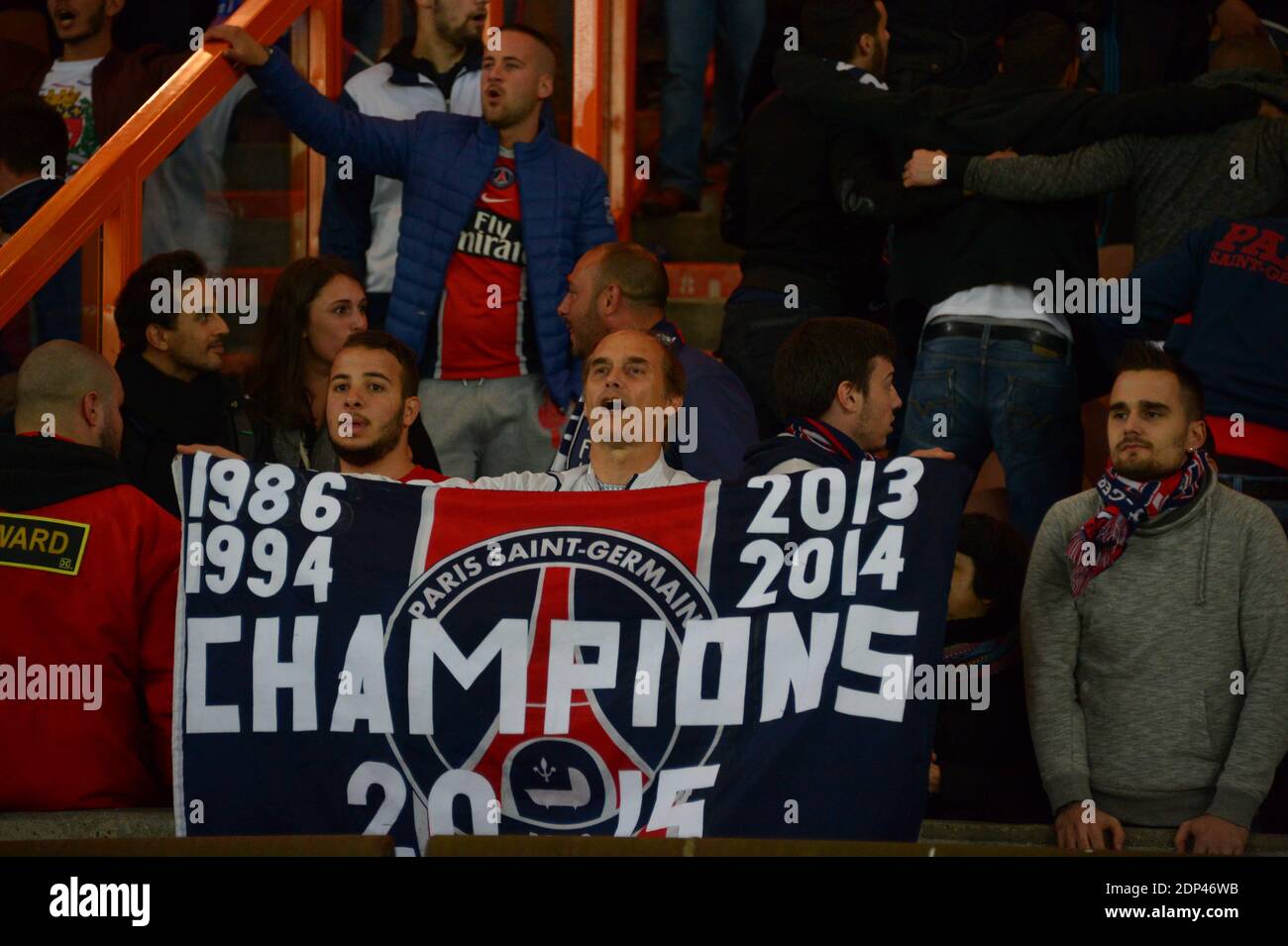 PSG's team was awarded the French football League Trophy during the ...