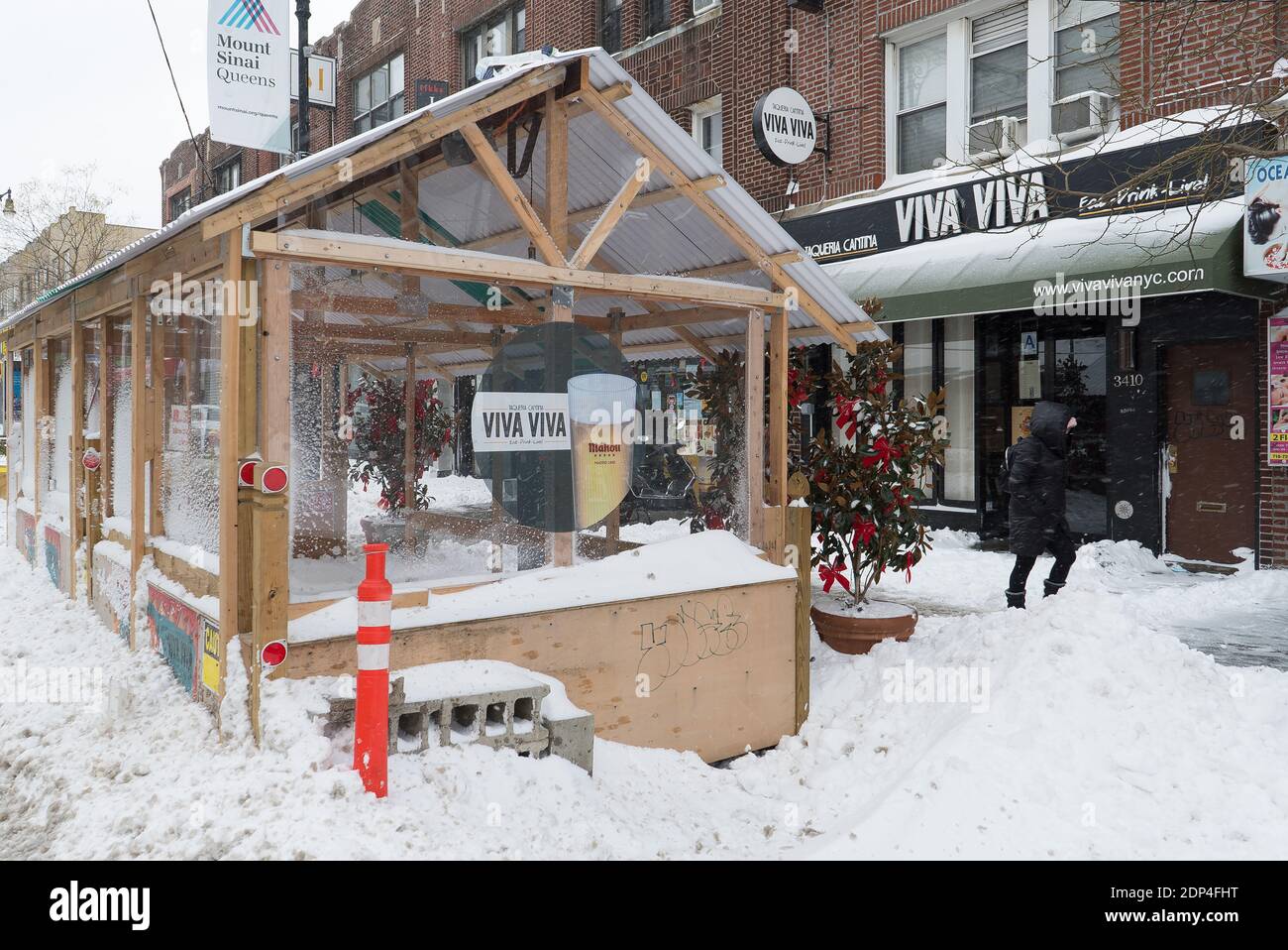 Queens, New York. December 17, 2020. Outdoor restaurant seating during ...