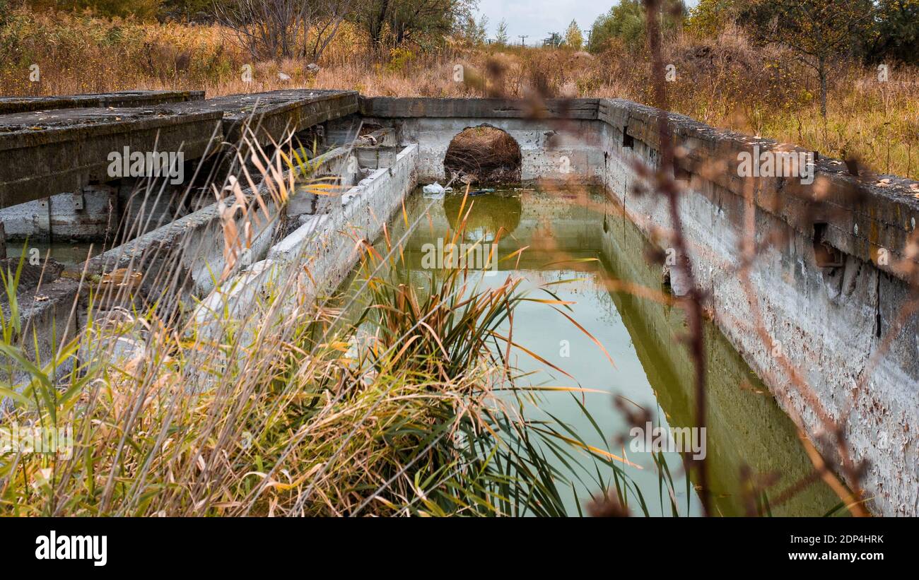 Environmental pollution,building slabs drowned in water,destroyed ...