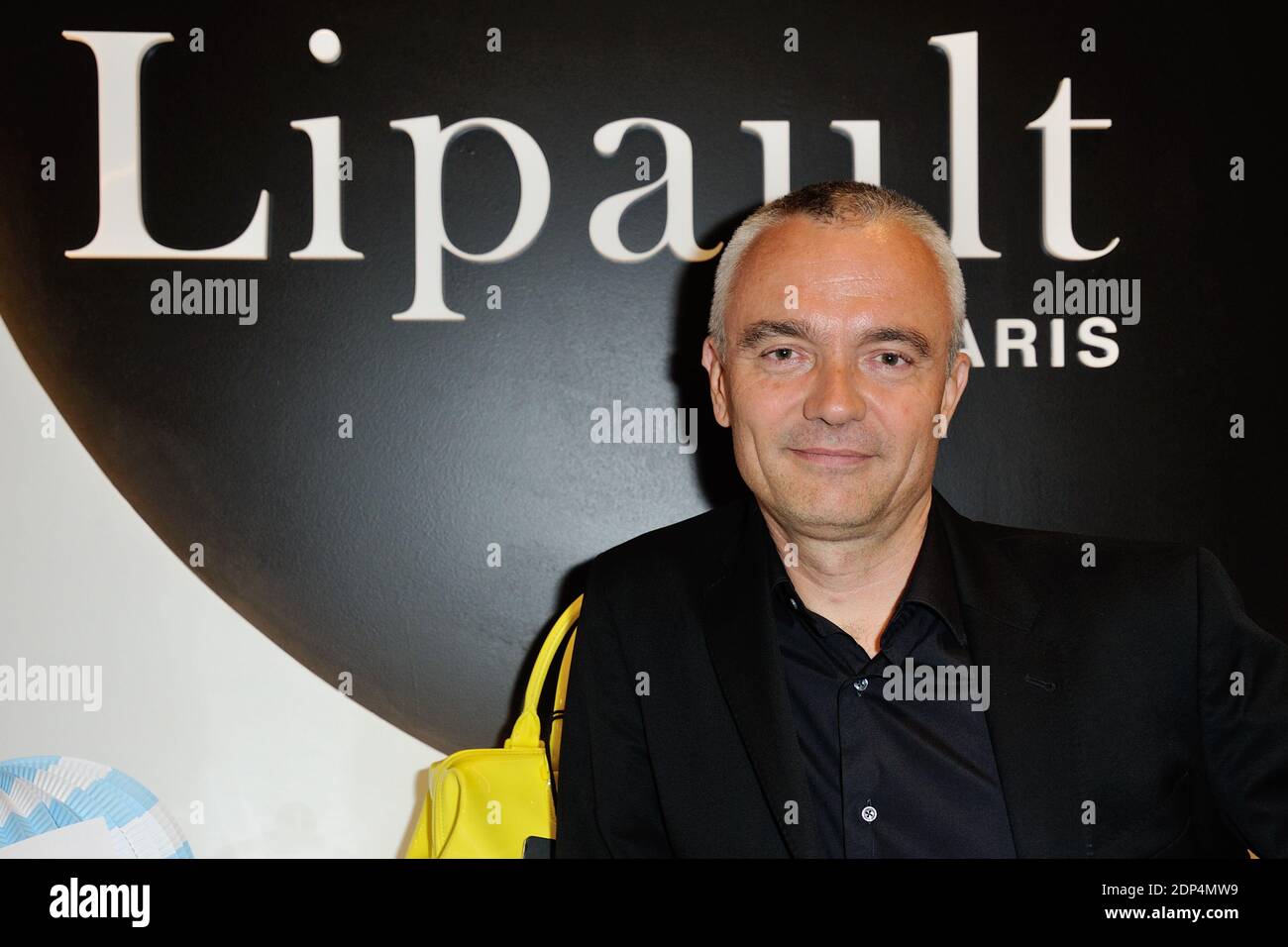 Damien Mignot assiste a l'ouverture du magasin Lipault, rue des ...