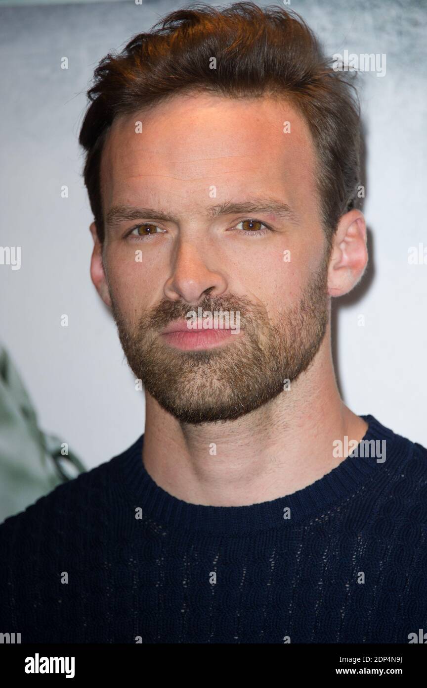 Alban Lenoir lors de la premiere de Un Francais a l'UGC Cine Cite Les ...