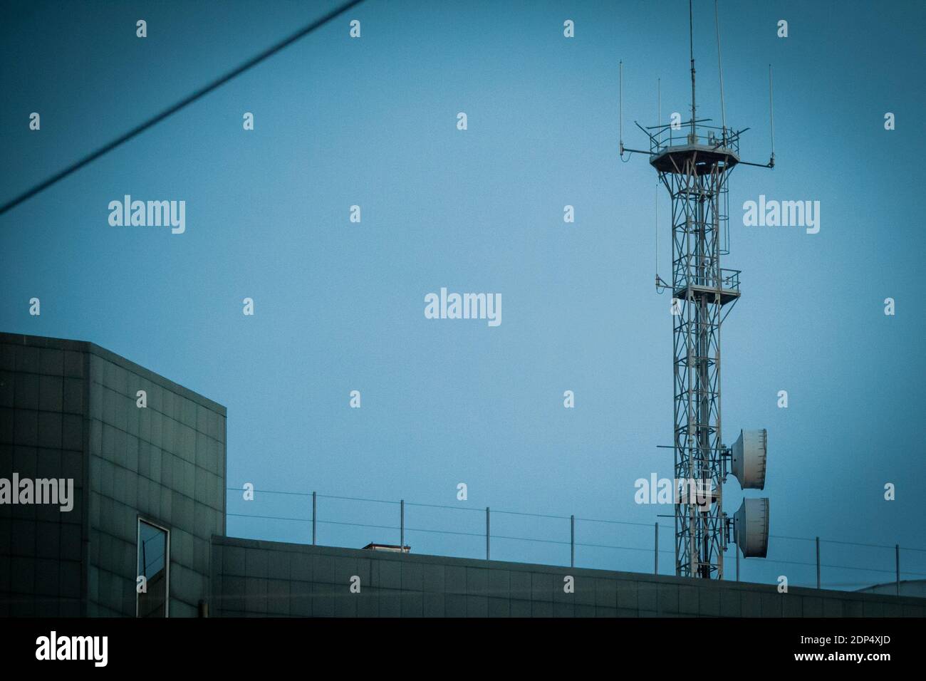 Direction generale de la securite hi-res stock photography and images ...