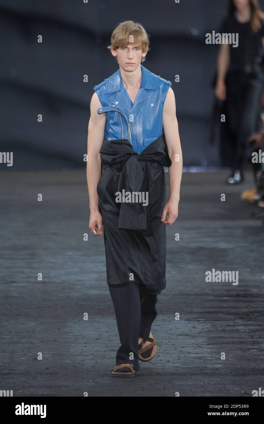 Margiela runway 2015 hi-res stock photography and images - Alamy