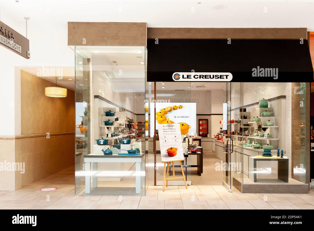 Le Creuset store is shown at Bayview Village in North York, Toronto ...