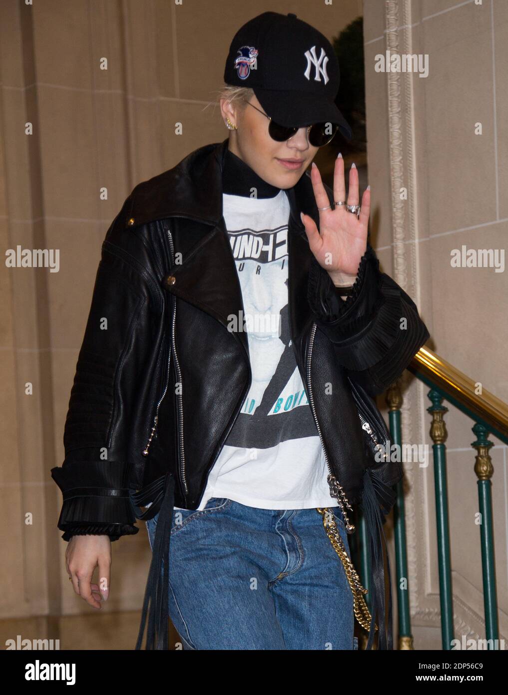 RITA ORA ET RICHARD HILFIGER 'RICKY HIL' SORTENT DE LEUR HOTEL Photo by ...