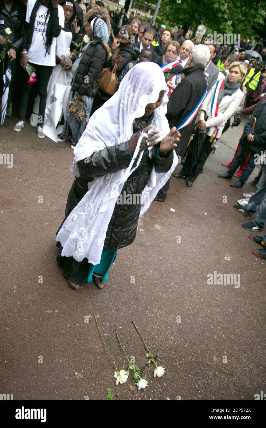 MERE DE MOUSSA - TRAPPES - MARCHE BLANCHE EN HOMMAGE A MOUSSA Photo by ...