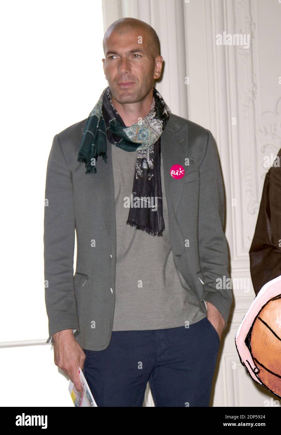 ZINEDINE ZIDANE - LANCEMENT DU LIVRE 'LE DESSEIN D'ELA' Photo by Nasser ...