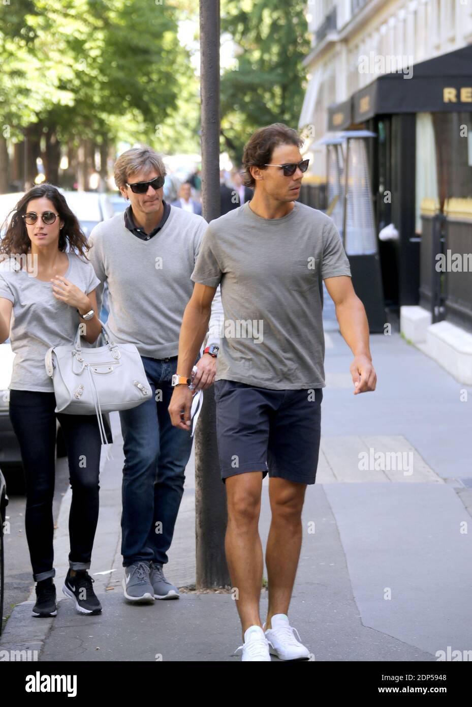 Petite maria hi-res stock photography and images - Alamy