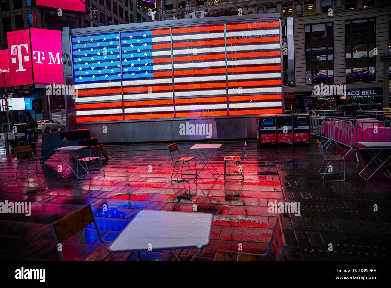 Times Square is quiet due to health risks of COVID-19 outbreak on Dec ...