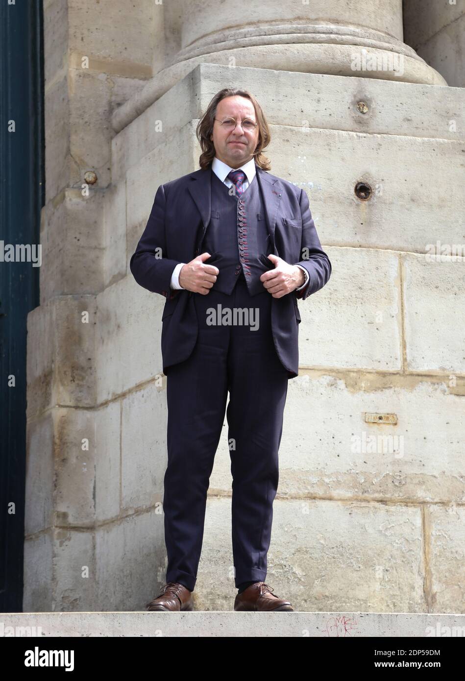 BILL PALLOT - OBSEQUES DE LA DOYENNE DE LA HAUTE COUTURE MARIE-LOUISE ...