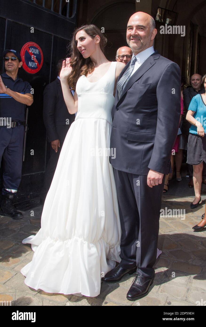 MARIAGE PIERRE MOSCOVICI AVEC ANNE-MICHELLE BASTERI A L'HOTEL DE VILLE ...