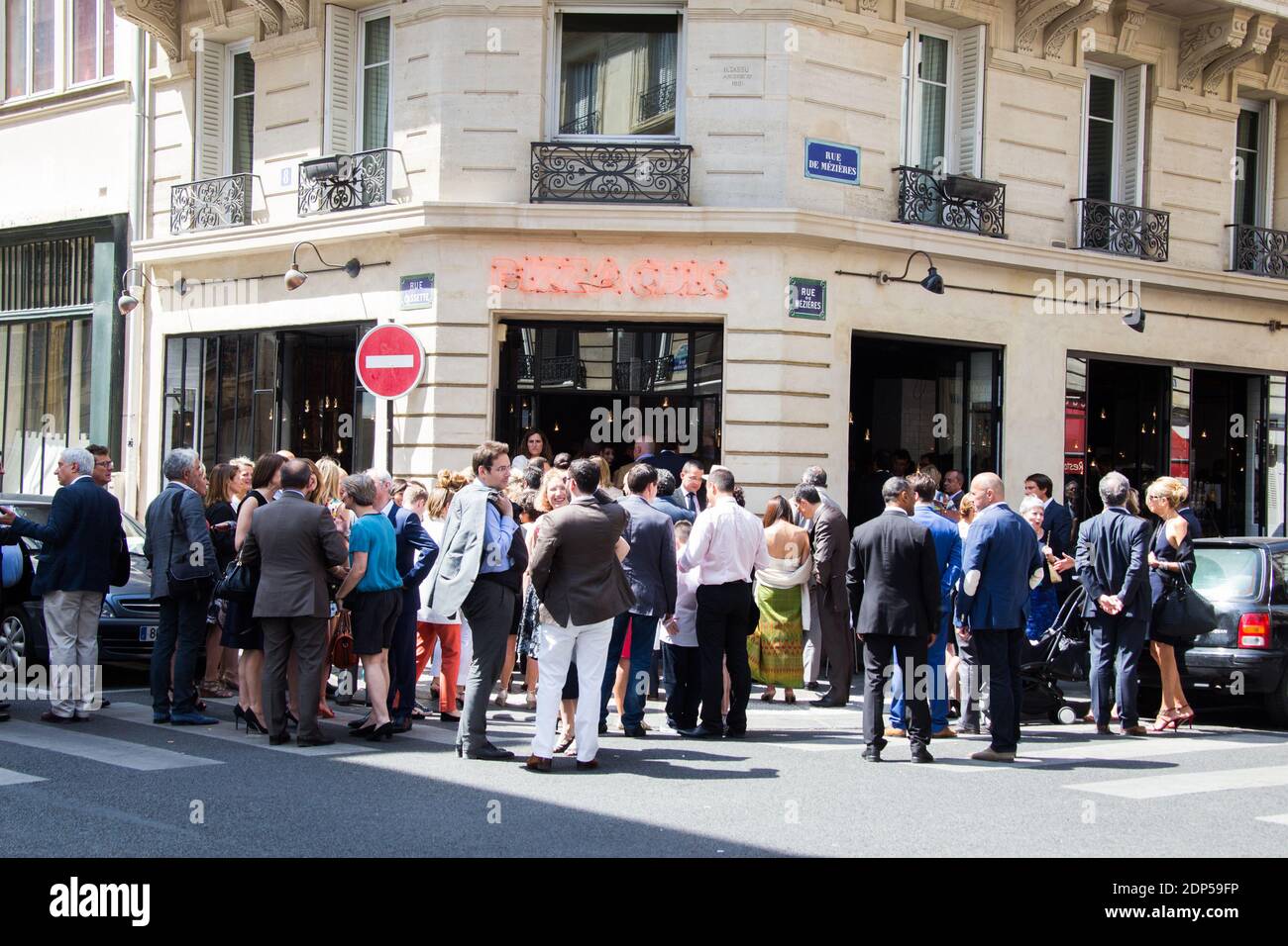MARIAGE PIERRE MOSCOVICI AVEC ANNE-MICHELLE BASTERI A L'HOTEL DE VILLE ...