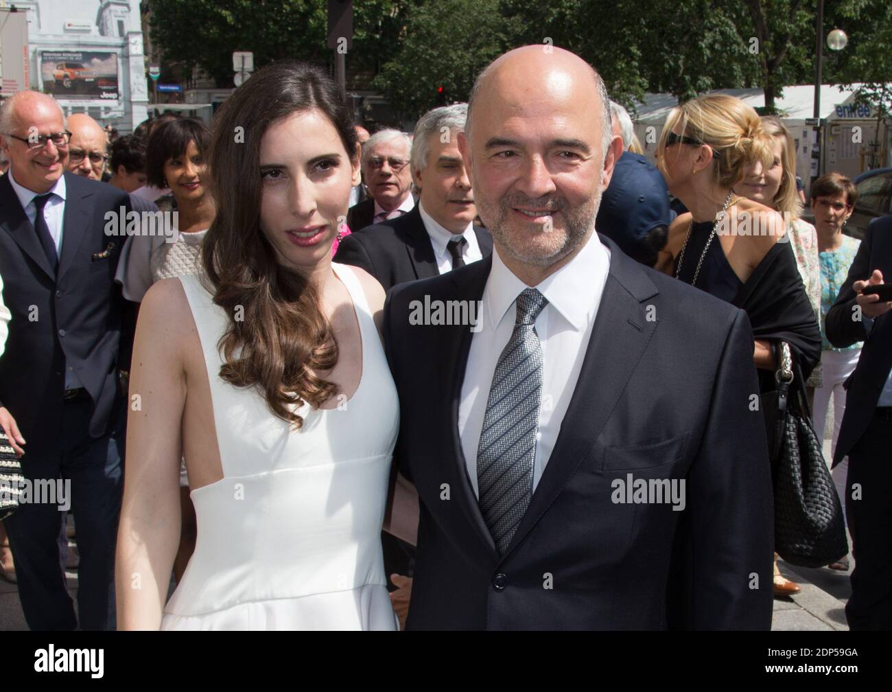 MARIAGE PIERRE MOSCOVICI AVEC ANNE-MICHELLE BASTERI A L'HOTEL DE VILLE ...