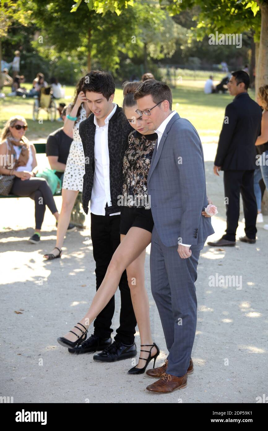 Cara Delevingne And John Green Hi Res Stock Photography And Images Alamy