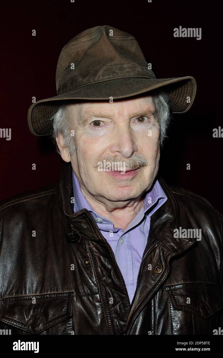 Popeck assiste a la representation publique de L'Entree Des Artistes ...