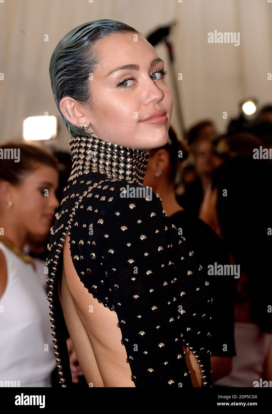 Miley Cyrus attends the China: Through The Looking Glass Costume ...