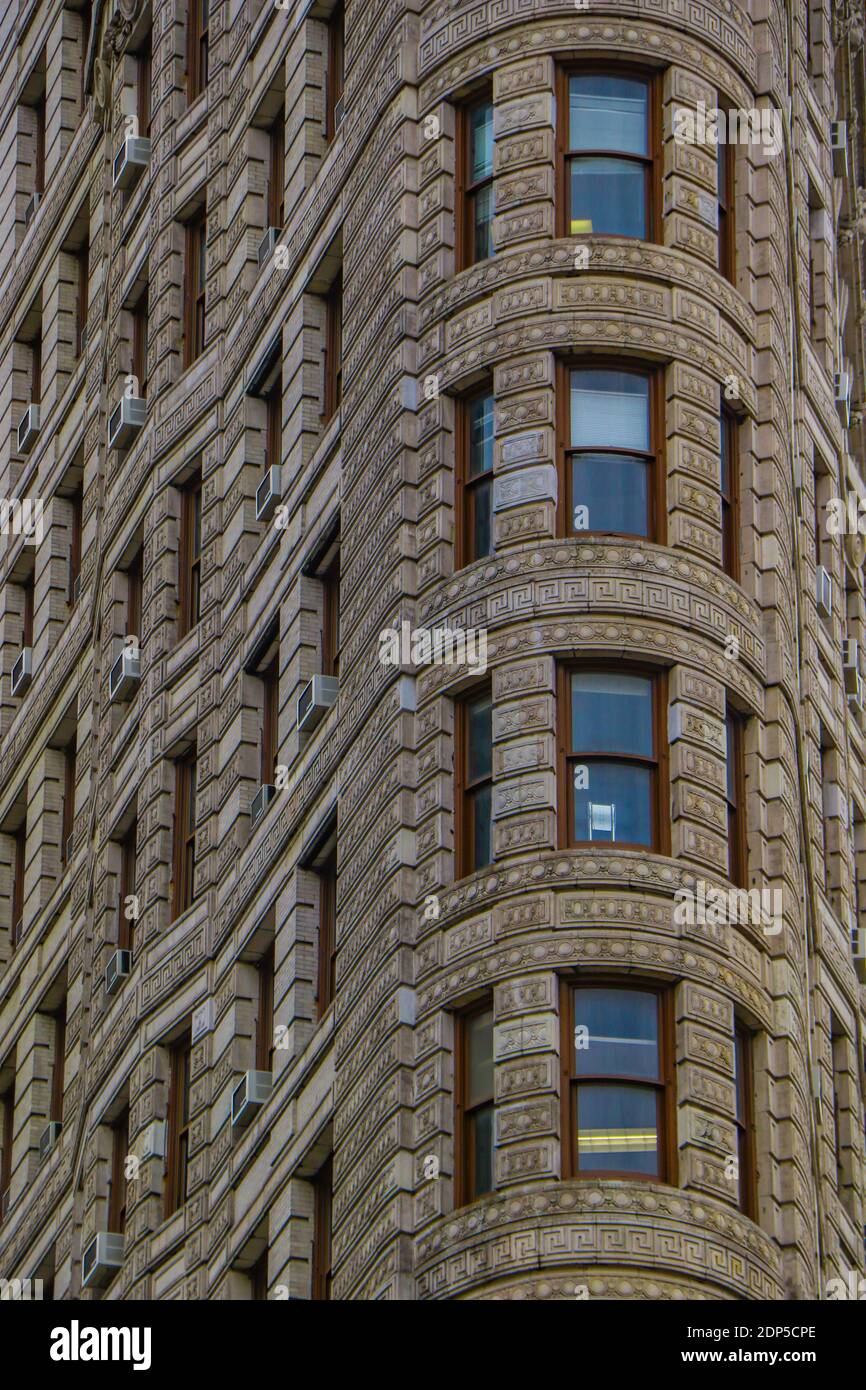 Iron building hi-res stock photography and images - Alamy
