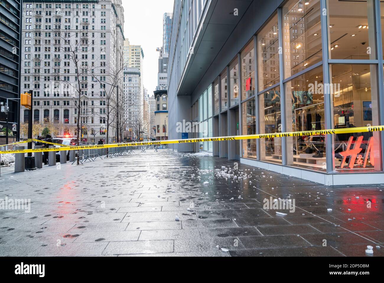 New York, NY - December 18, 2020: Police tapped area around building on ...