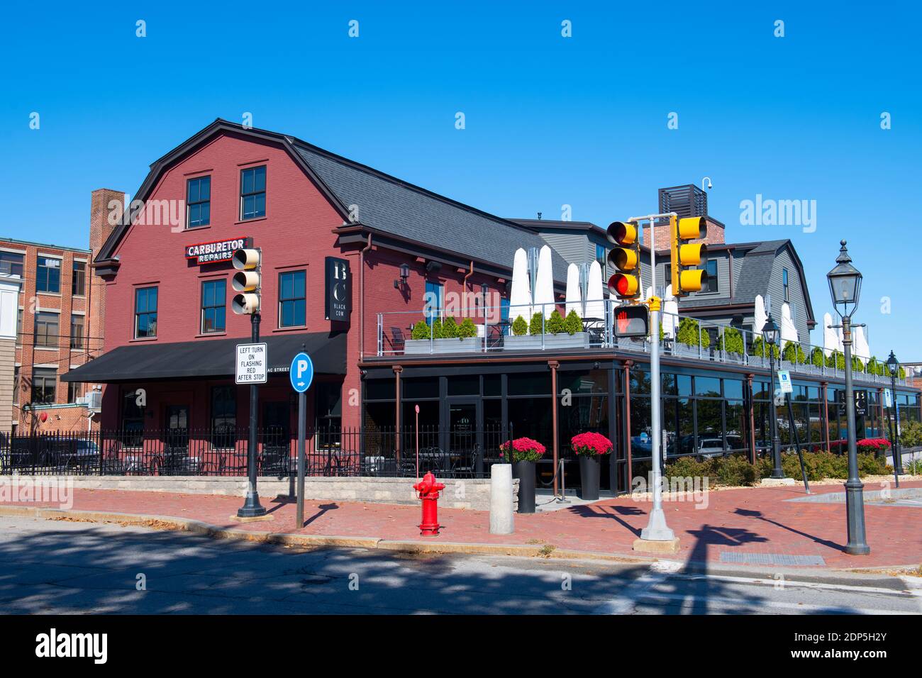 Historic buildings at Merrimac Street in downtown Newburyport ...