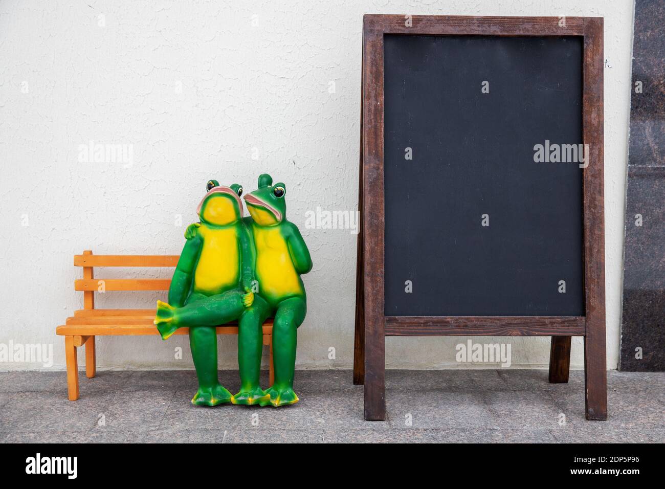 Group of tree frogs hi-res stock photography and images - Alamy
