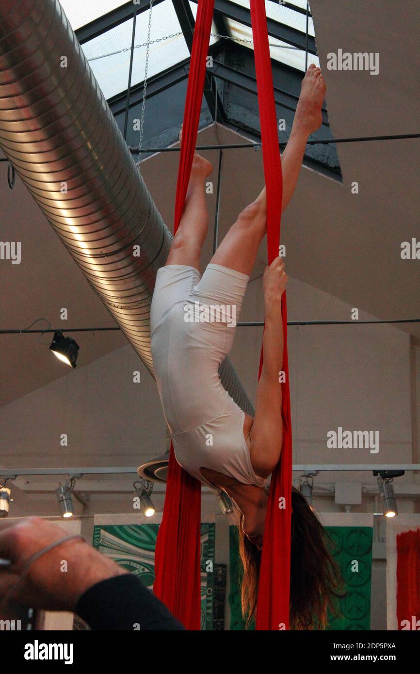 Aerial Ribbon Dance High Resolution Stock Photography and Images - Alamy