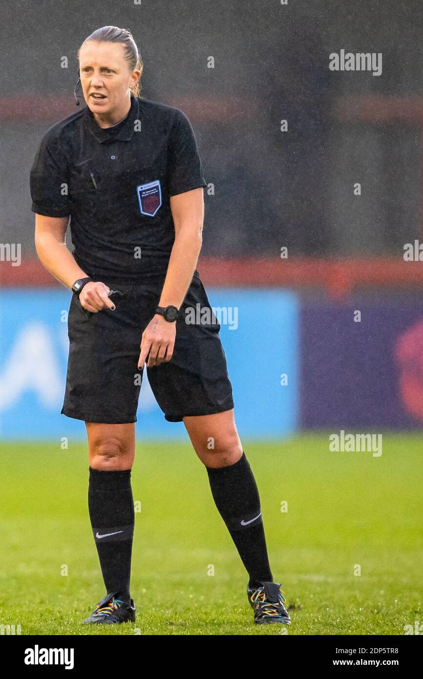 Lisa Benn (Referee Stock Photo - Alamy