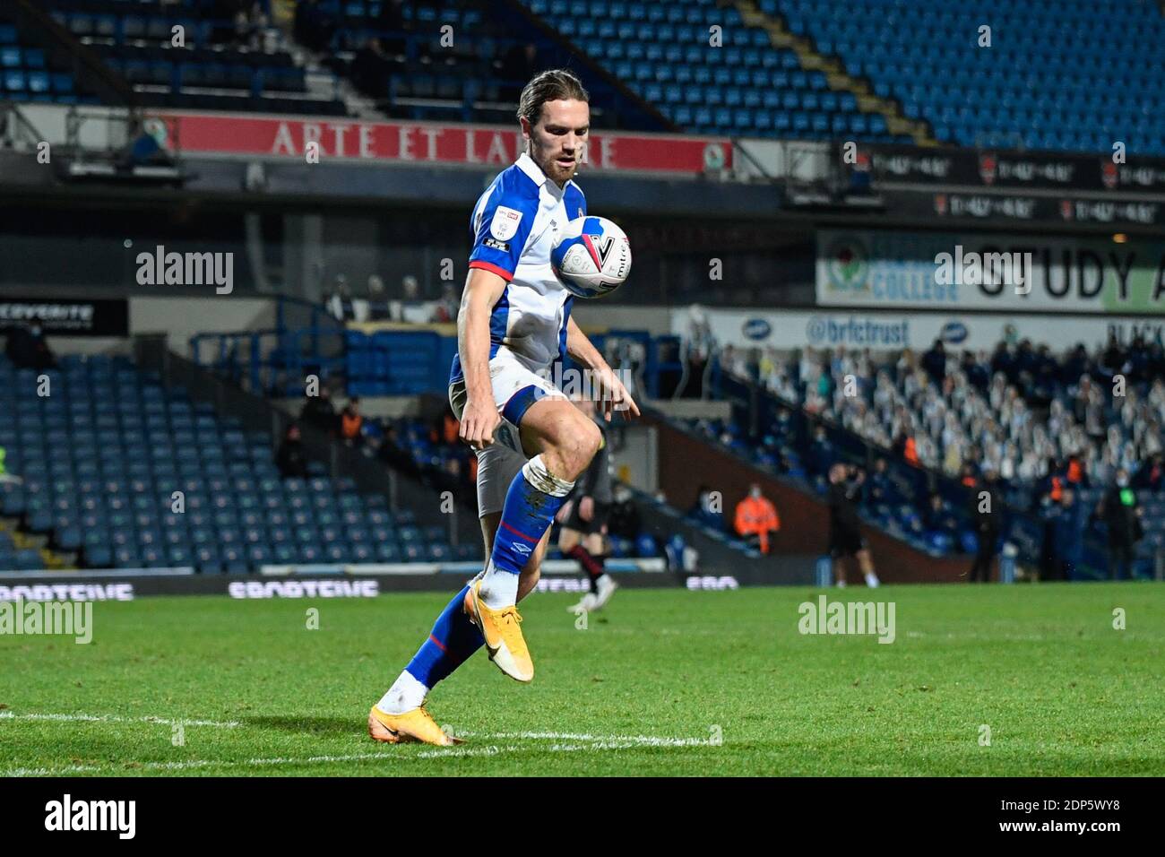 Sam Gallagher #9 of Blackburn Rovers controls the ball Stock Photo - Alamy