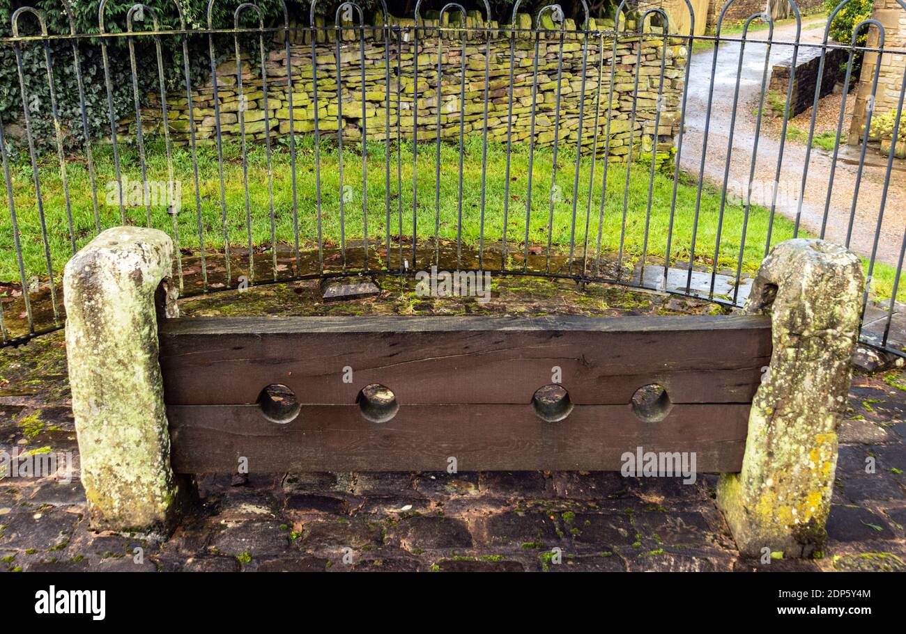 Huncoat village stocks. Huncoat, Hyndburn, Lancashire Stock Photo - Alamy