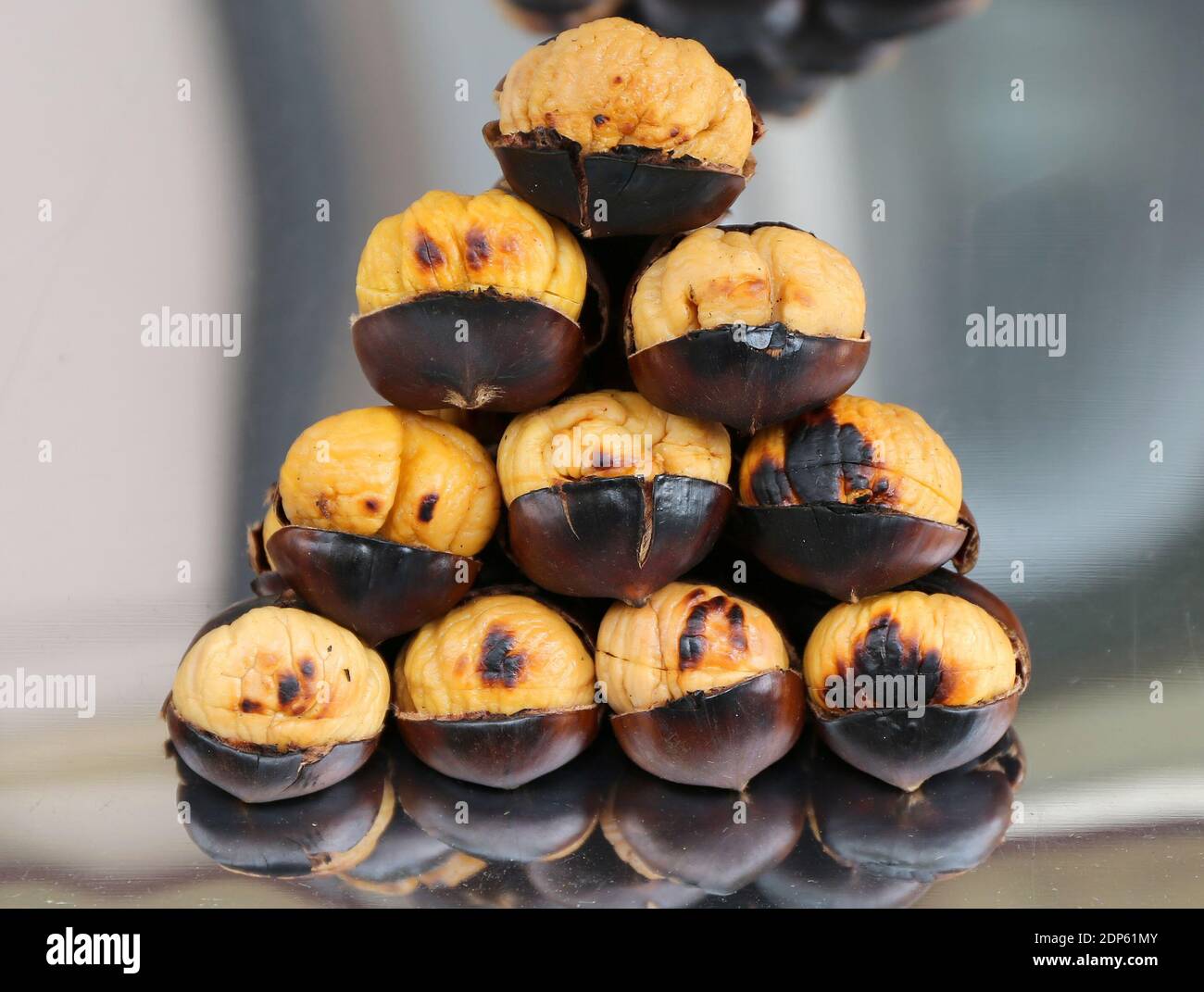 Roasted Chestnuts on street vendor in Istanbul,Turkey Stock Photo - Alamy