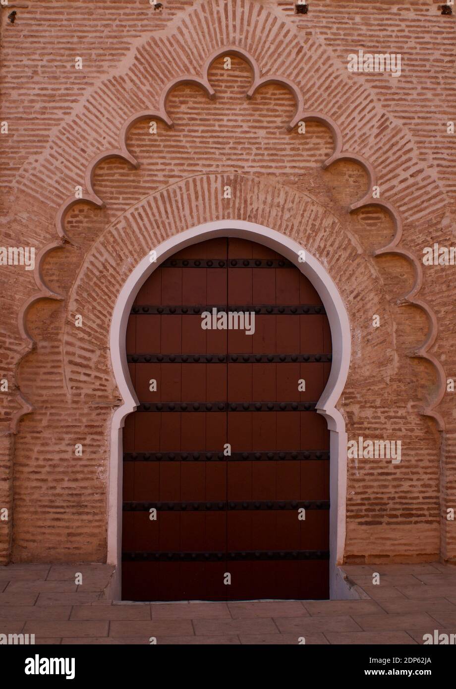 Arabic oriental styled door in Marrakech, Morocco Stock Photo - Alamy
