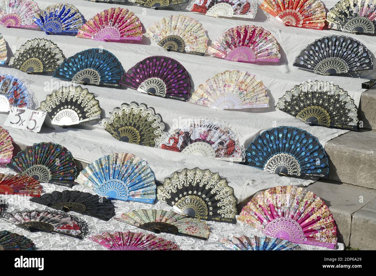Hand fans hi-res stock photography and images - Alamy