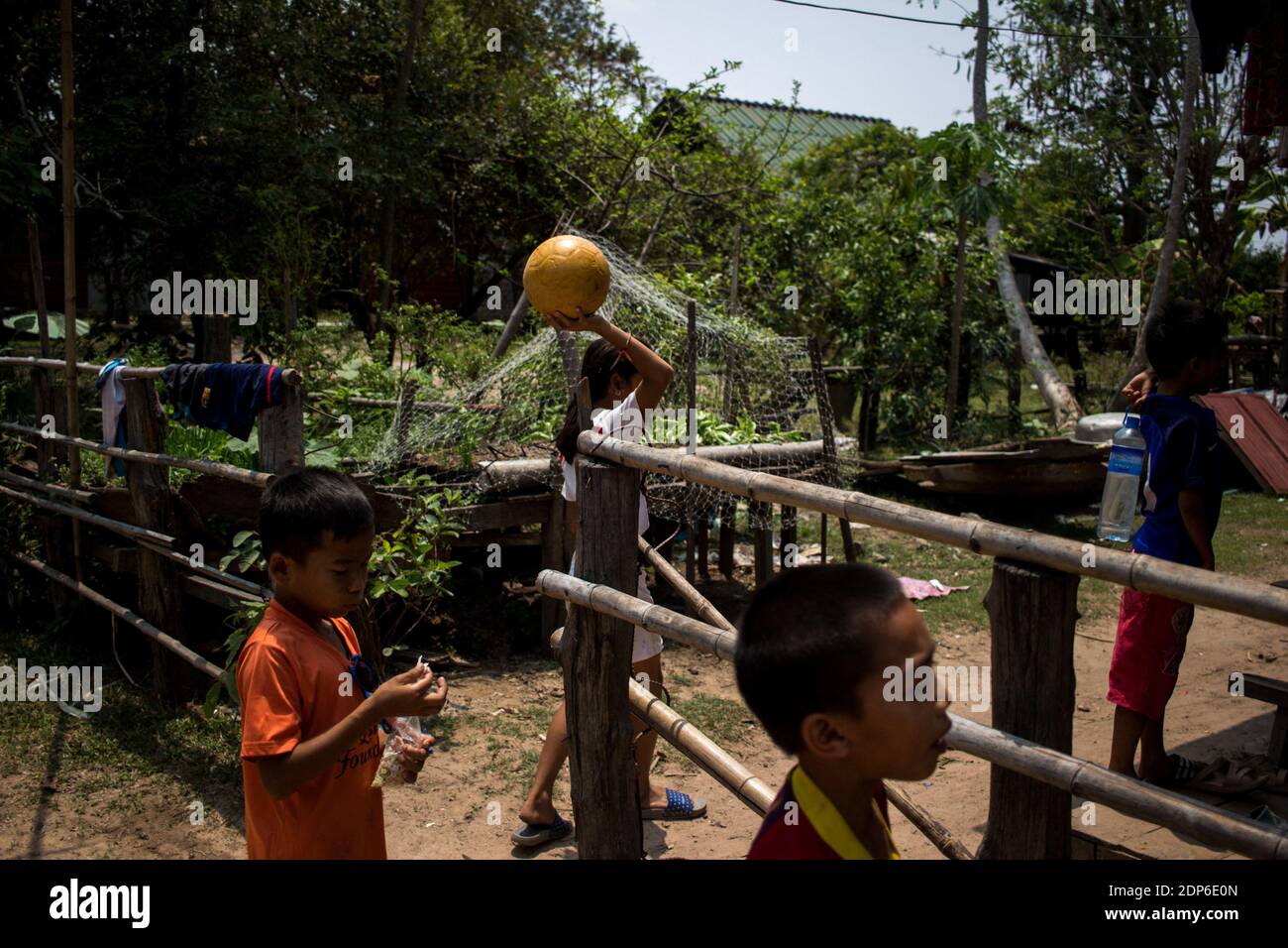LAO - ENVIRONNEMENT - 4000 ISLAND Portrait of the 4000 Islands ...
