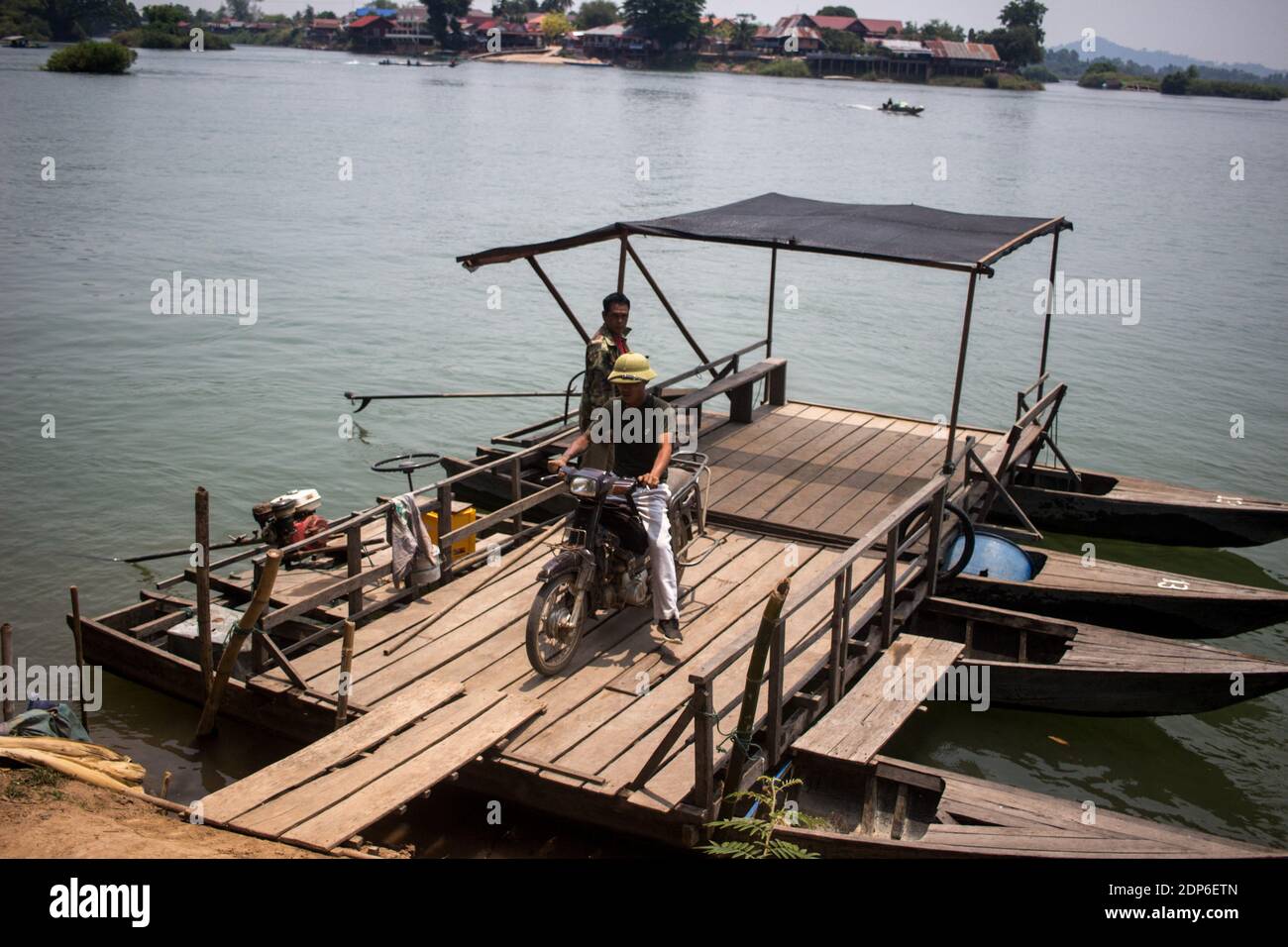 LAO - ENVIRONNEMENT - 4000 ISLAND Portrait of the 4000 Islands ...