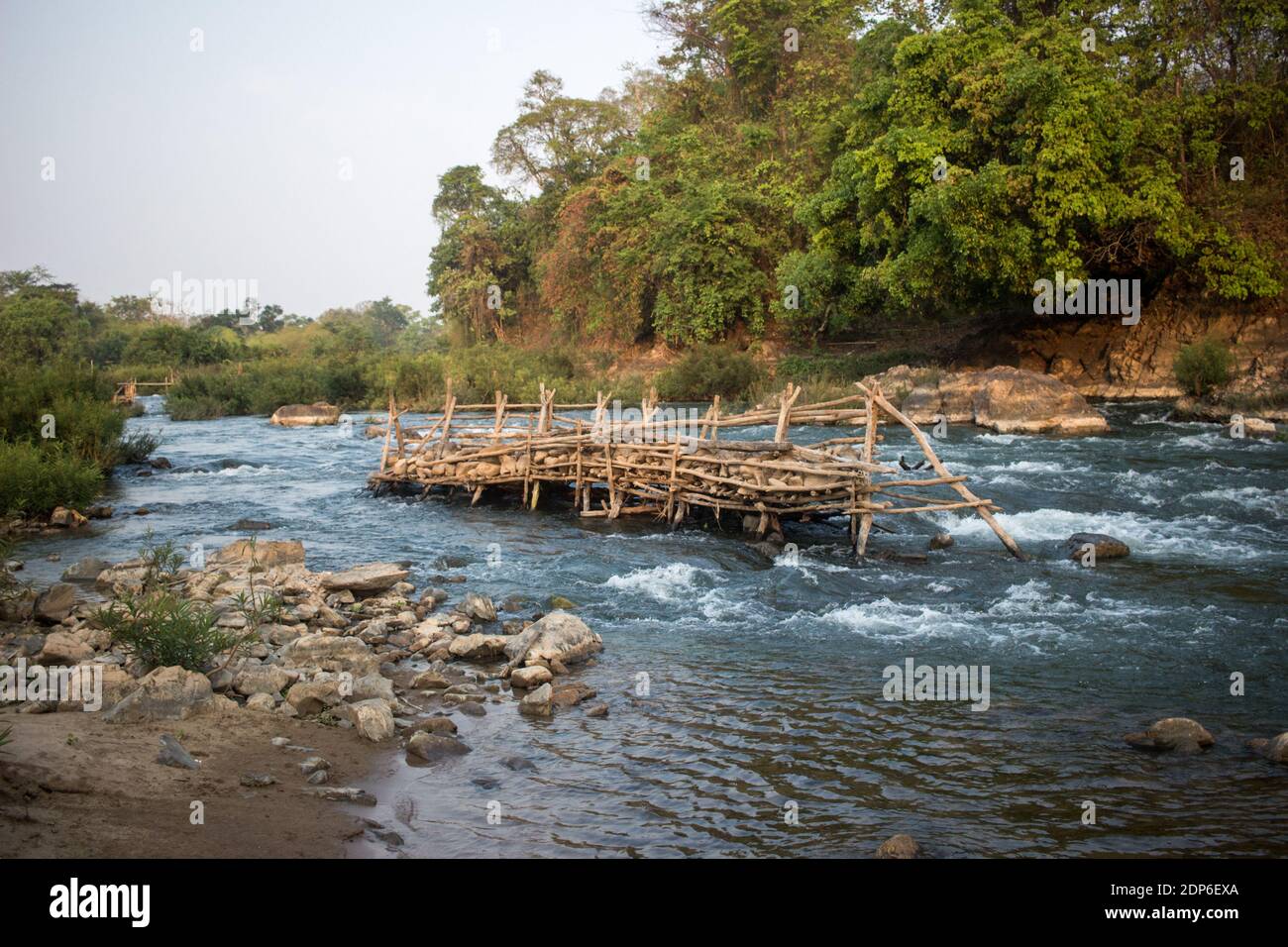 LAO - ENVIRONNEMENT - 4000 ISLAND Portrait of the 4000 Islands ...