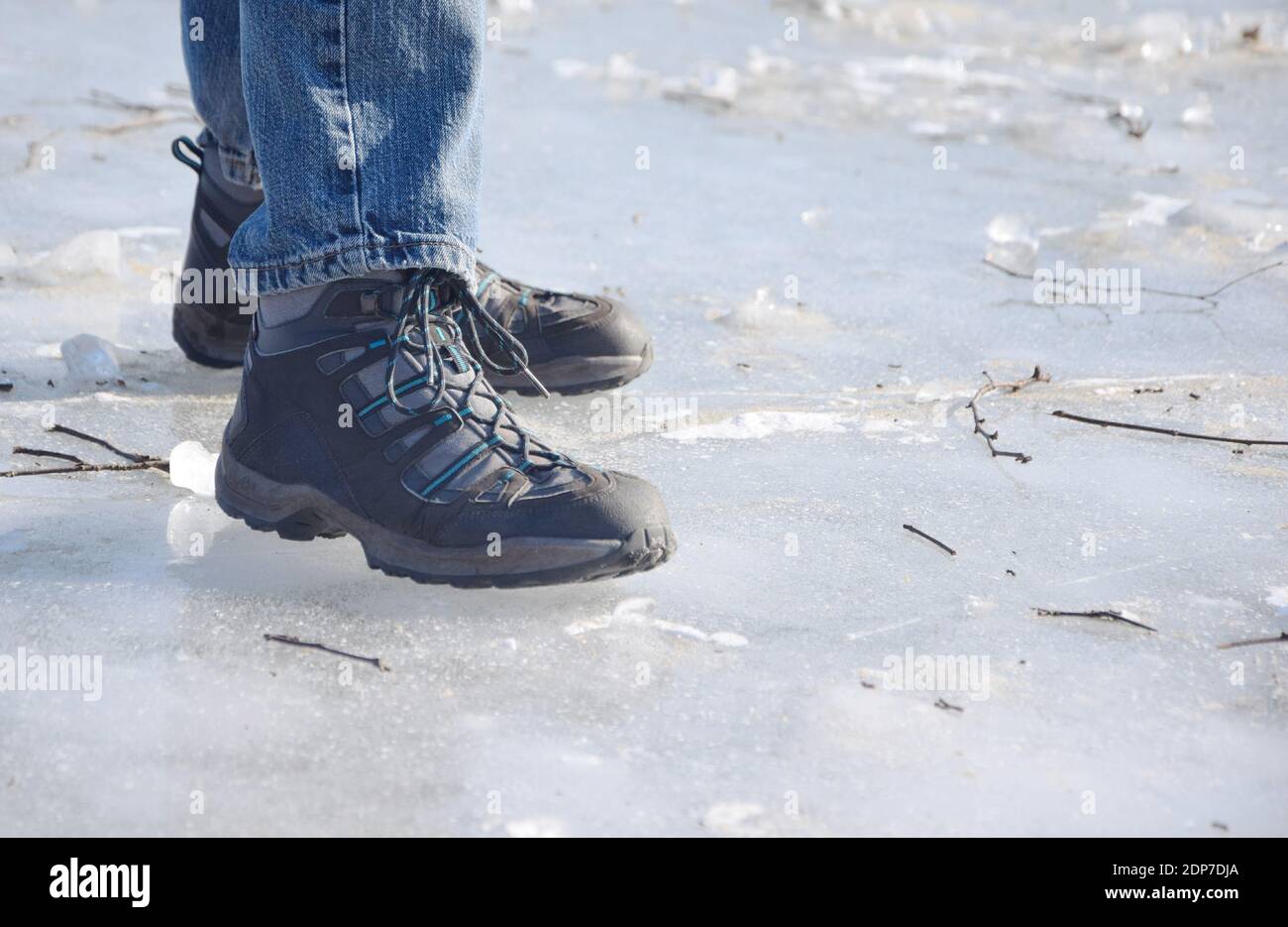 Man standing on ice rink hi-res stock photography and images - Alamy