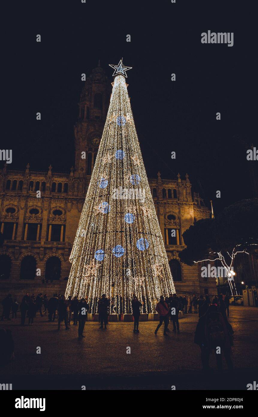 PORTO, PORTUGAL - Jan 03, 2020: Vertical Shot of Beautiful Christmas ...