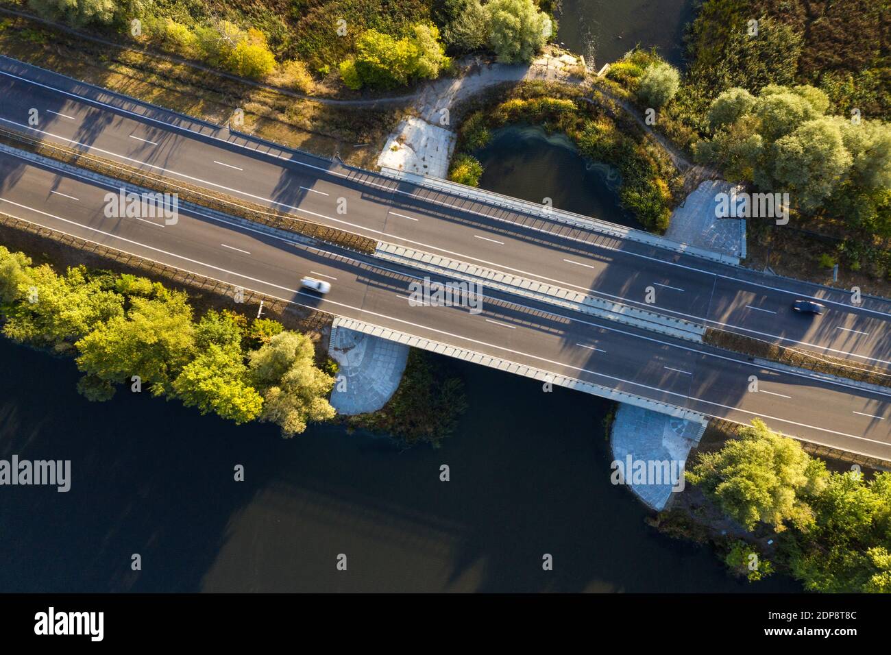 Bridge in countryside hi-res stock photography and images - Alamy