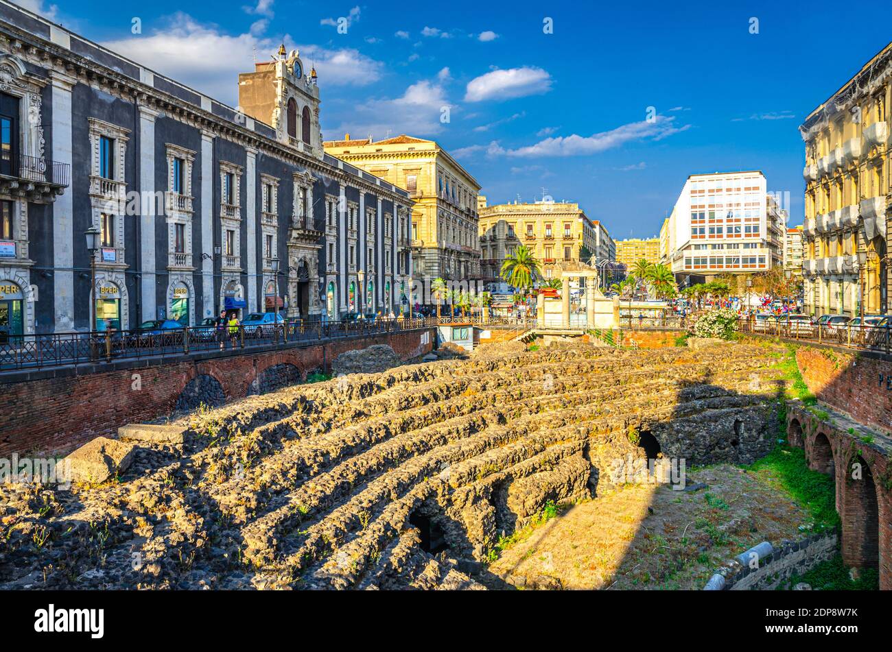 Palazzo romano in sicilia hi-res stock photography and images - Alamy