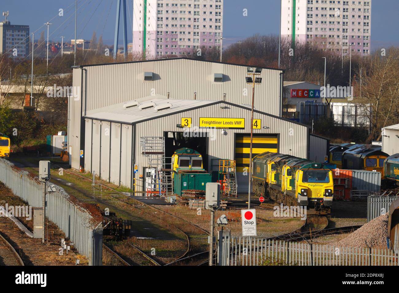 Freightliner trains hi-res stock photography and images - Alamy