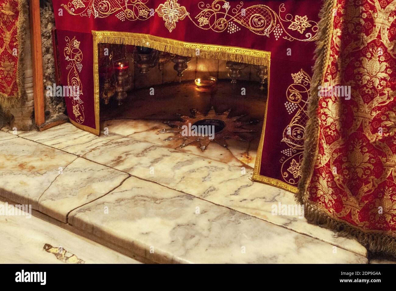 Christ birth spot grotto Bethlehem Stock Photo - Alamy